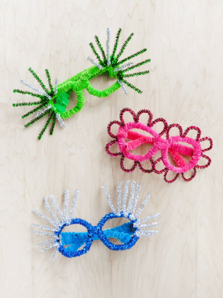 30 Easy Pipe Cleaner Crafts and Art Ideas - Suite 101